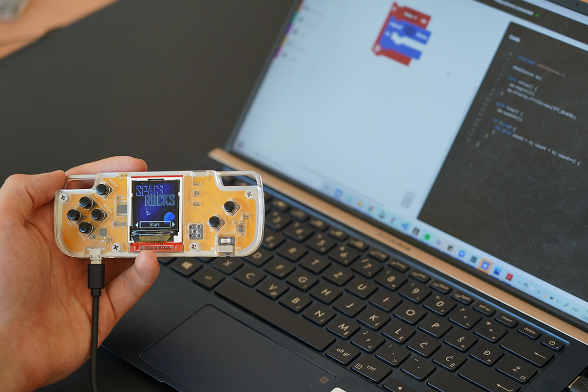 Build Your Own Games Console This Holiday Season With This Fun Kit Now