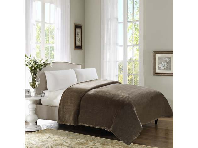 400 Series Solid Plush Blanket Olive King | Joyus