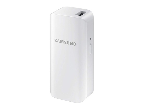 Samsung 2100mAh Mini Universal Battery Pack - White | TechHive